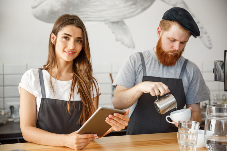 Horeca zonder diploma: van afwasser tot horecamanager (2026)